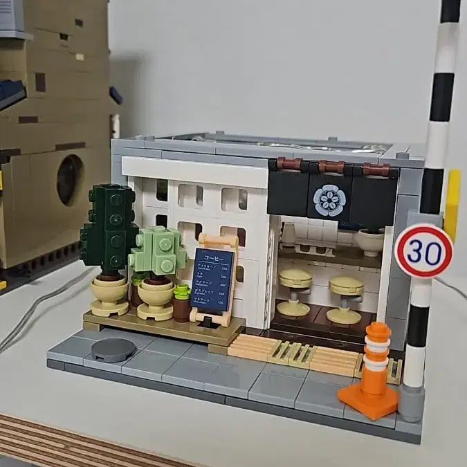 LEGO | 레고 Kada LEGO Blocks Modular Japanese Cafe Unfinished Who wants ...