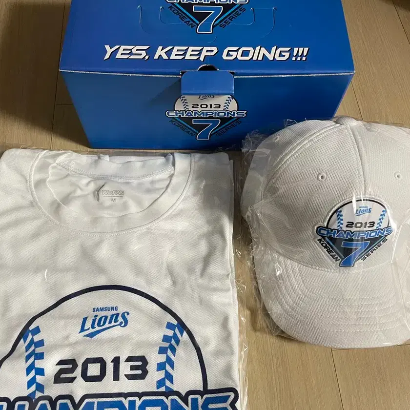 Samsung Lions Jersey T-Shirt Hat Commemorating the 2013 KBO ...