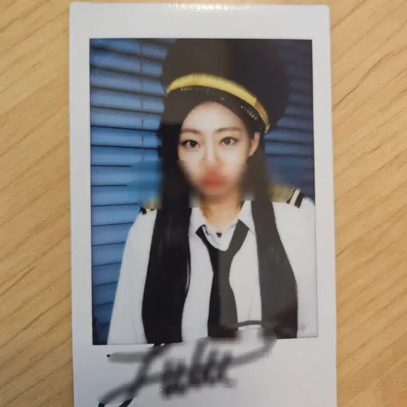 Kiss of Life julie sign pola sign polaroid kissoflife kiof #키스오브라이프,#쥴리 ...