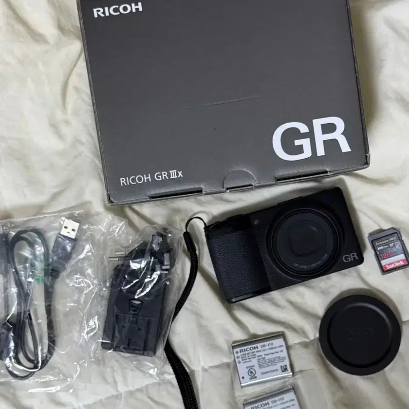 Ricoh GR3X Full Night + Extra Battery + 128G Memory Card + Camera Cap on Bunjang Global Site.