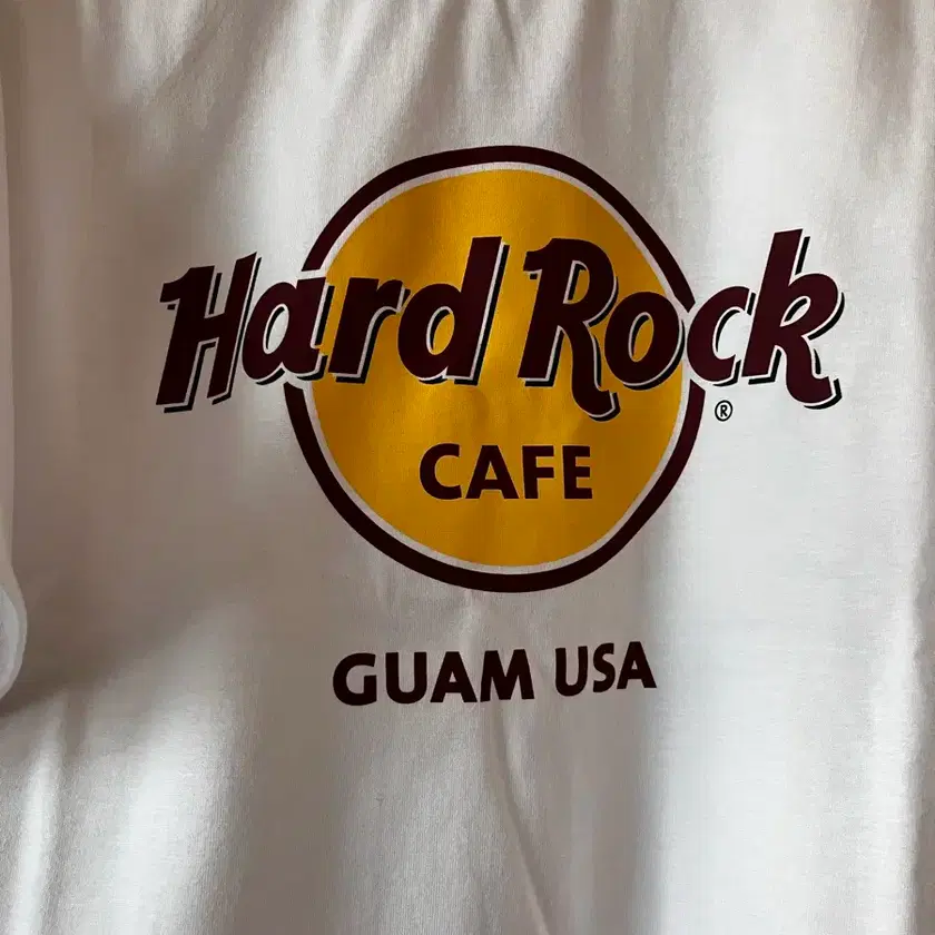 [L] Hard Rock Cafe Guam Logo T-Shirt on Bunjang Global Site.