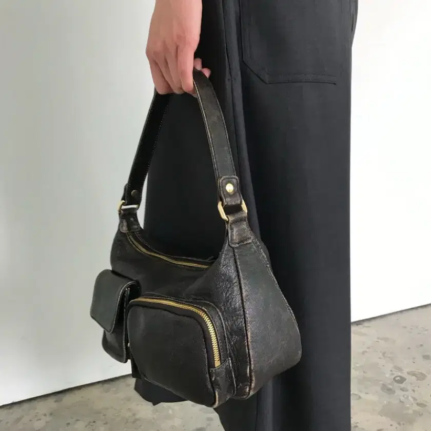 Lambskin Leather Bag Cracked Hobo Bag #코이세이오,#코이세이오스커트,#오픈와이와이,#글로니 ...
