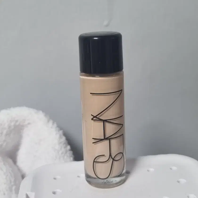 NARS | 나스 Nars Light Reflecting Foundation Montblanc Sample on Bunjang ...