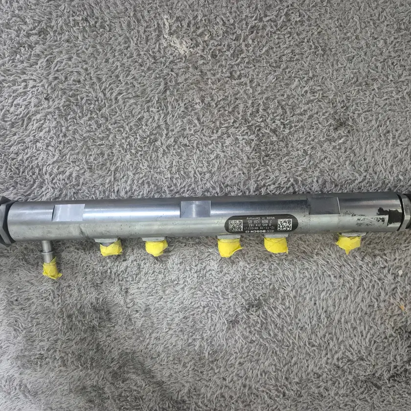 # BMW F10 520D 13 year old high pressure pump injector common rails for ...
