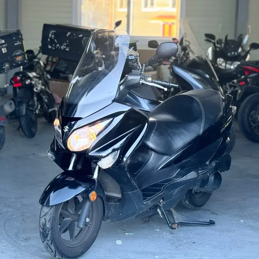 SUZUKI | 스즈키 Suzuki Bergman 125 2021 / 20k miles / engine top of the ...