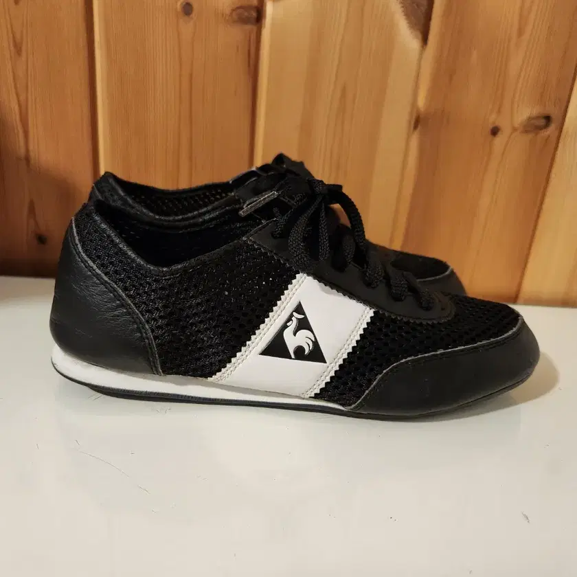 LECOQ | 르꼬끄 260mm Le Coq Sportive Sneakers on Bunjang Global Site.