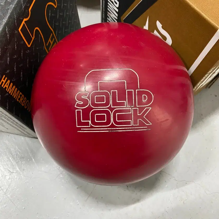 Bowling ball Storm Solid Rock 15P #볼링공,#볼링용품,#스톰,#스톰볼링공,#중고볼링공 on Bunjang Global Site.