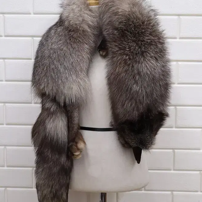 t01 Fox muffler, taxidermy, retro, fox muffler/Warehouse Gallery #목도리 ...