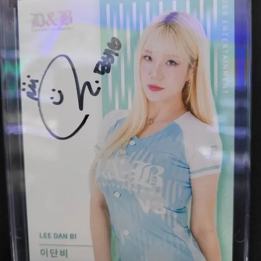 Cheerleader Lee Danbi #이단비,#치어리더,#롯데자이언츠 on Bunjang Global Site.