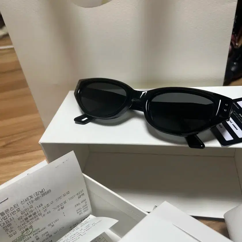 GENTLE MONSTER | 젠틀몬스터 (Unworn) Gentle Monster Rococo 01 Black on ...