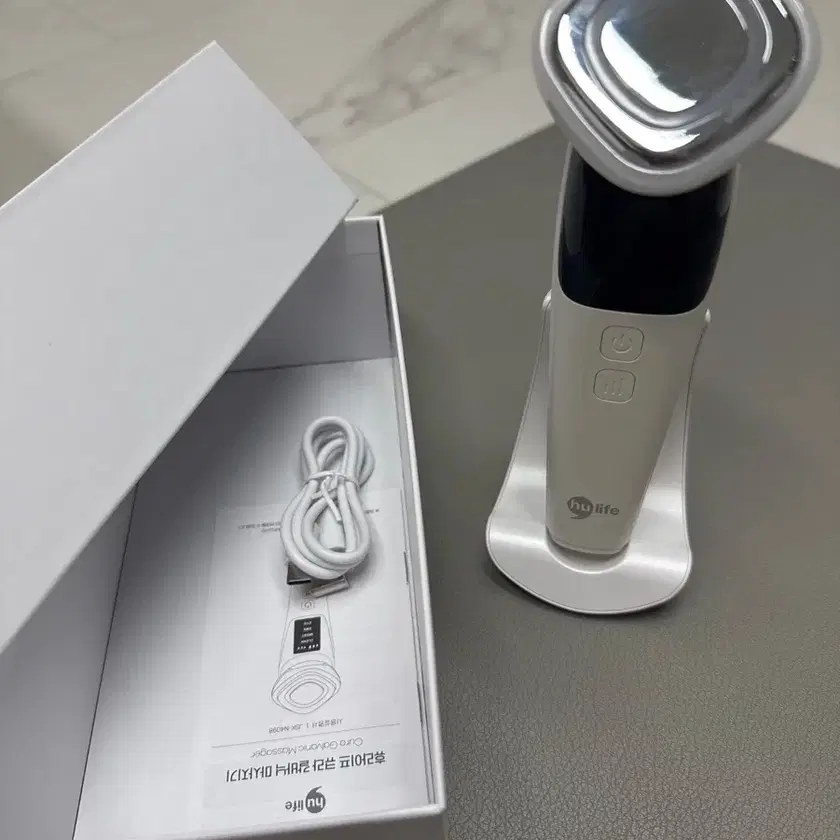 Hue Life Massager #마사지기,#얼굴마사지기,#피부케어 on Bunjang Global Site.