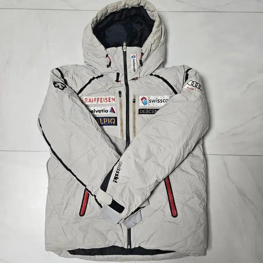 DESCENTE | 데상트 De'sant Audi 300 limited edition down jacket for sale on ...