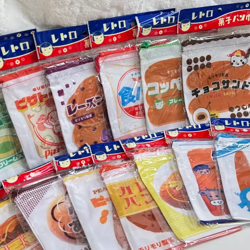 Japanese bread bag pouch #파우치,#빵 on Bunjang Global Site.