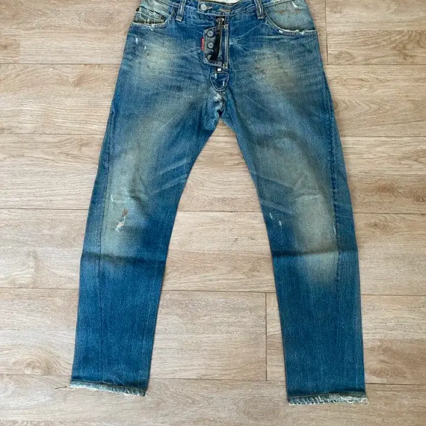 DSQUARED2 | 디스퀘어드 Disquared Rally Leadership TBA 44 on Bunjang Global Site.