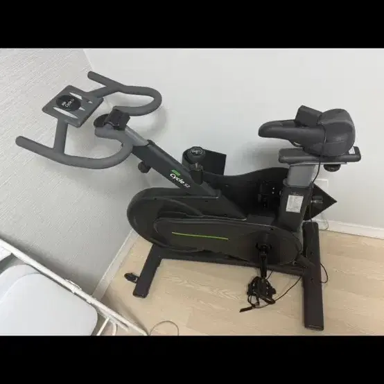 YAFIT Cycle52 Spinning Bike on Bunjang Global Site.
