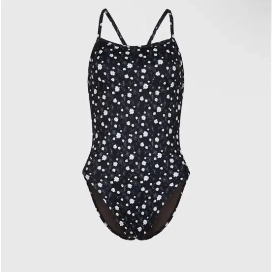 Keyrou swimwear on Bunjang Global Site.