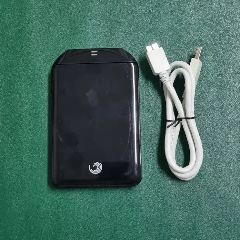 Seagate 500GB external hard drive USB 3.0 for sale on Bunjang Global Site.