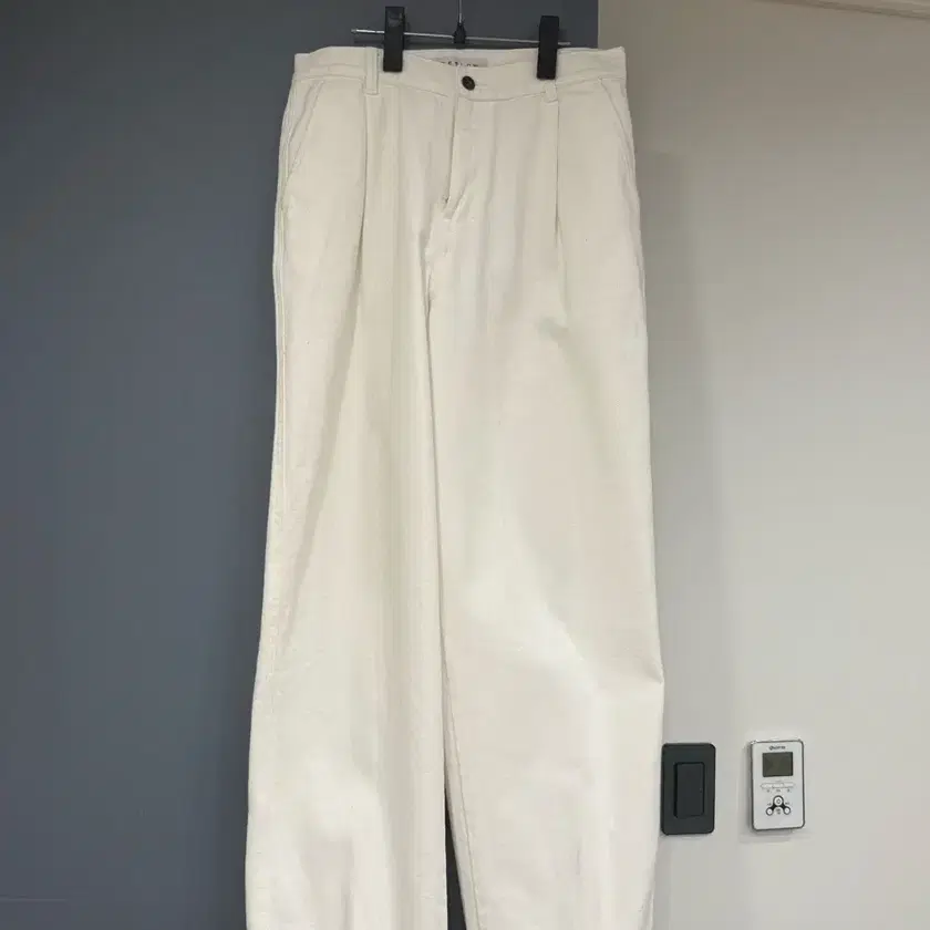 BESLOW | 비슬로우 BESLOW ONE-TOUCH CURVED jin IVORY 30 #비슬로우,#데님,#크림진,#커브드 ...