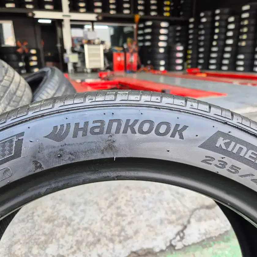 235 45 18 Hankook Tire Kinergy STAS Sell one used tire #2354518,#18인치타이어,#쏘나타타이어,#셀토스타이어,#K5타이어 ...