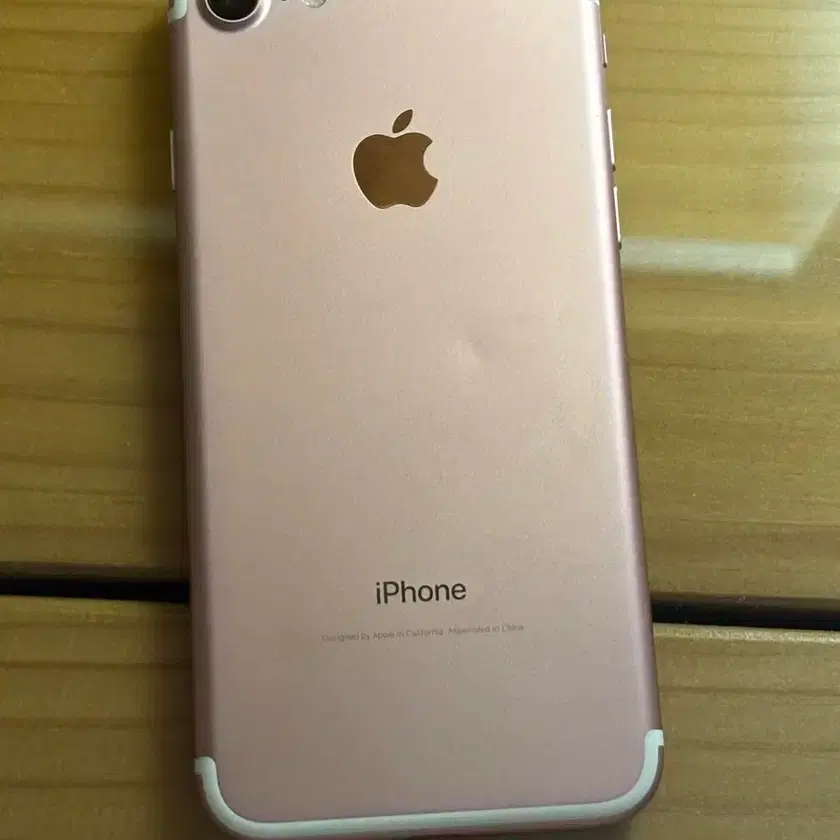 APPLE | 애플 iPhone 7 Rose Gold 128GB 100 on Bunjang Global Site.