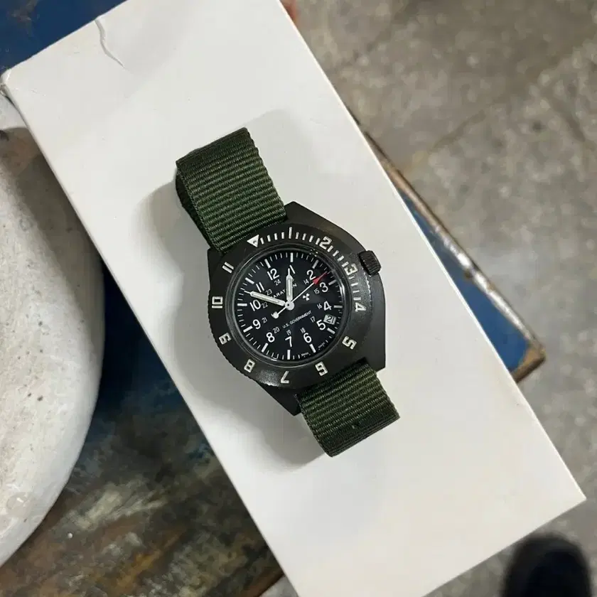 Vintage US Army Marathon Military Watch on Bunjang Global Site.