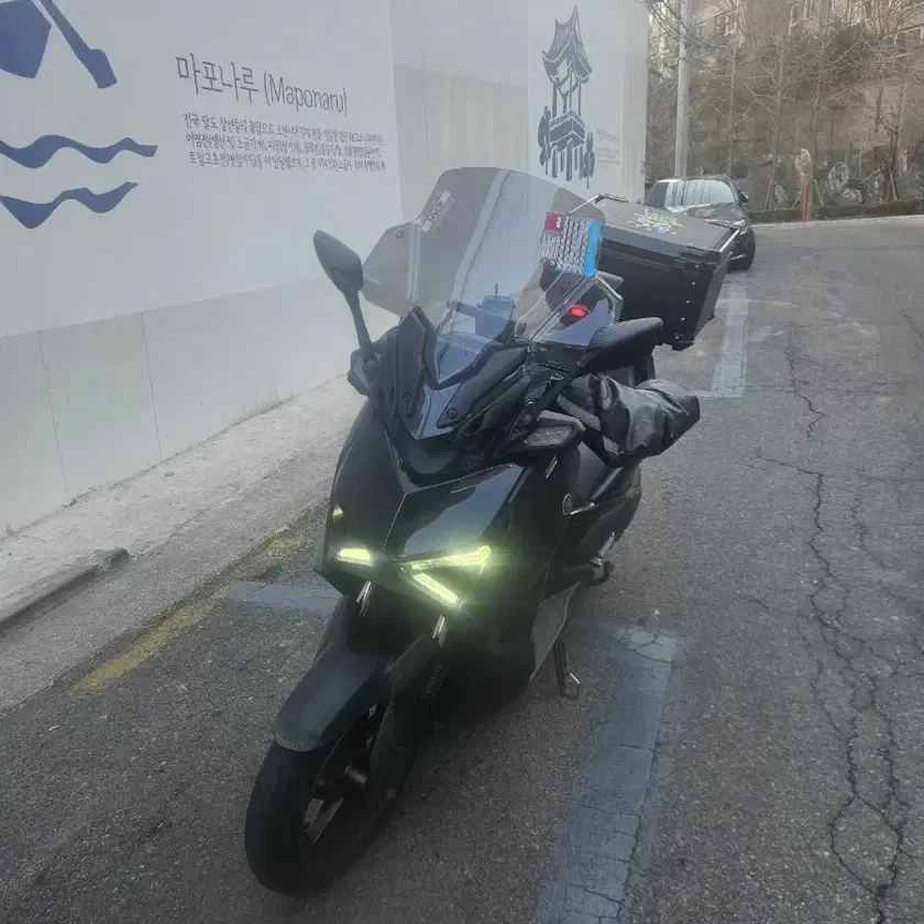 XMAX 24-year-old model for sale 26,000 km on Bunjang Global Site.