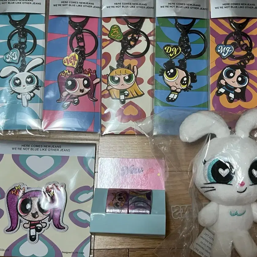 New Jeans NJZ line friends pop up Powerpuff Girls Metal keyring Back ...