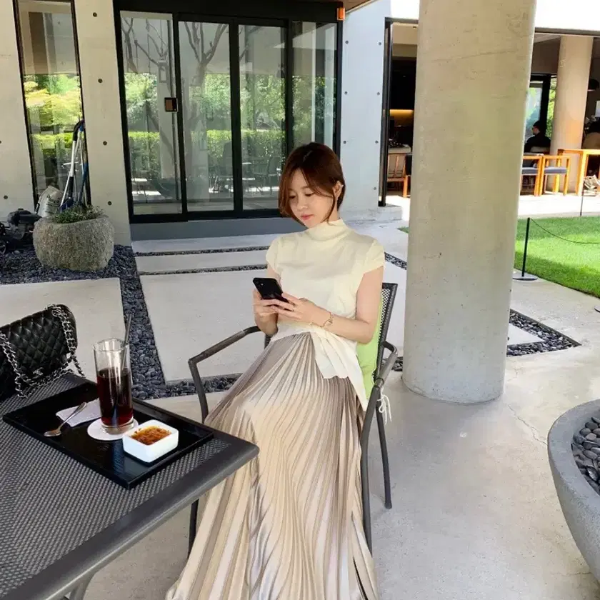 VICINI knit on Bunjang Global Site.