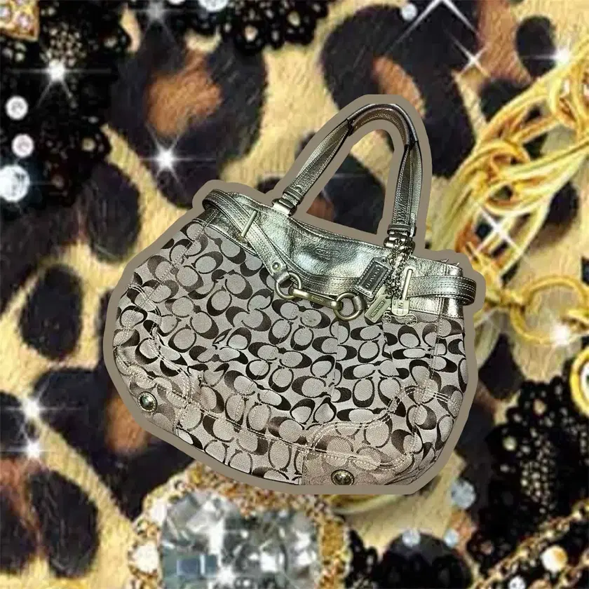 COACH | 코치 Vintage Coach Gold Shoulder Bag Bag Gal Latte Gal y2k Japan Vintage 00s #일본빈티지,#코치가방 ...