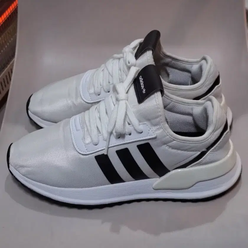 ADIDAS | 아디다스 adidas U-PASS X W FV9255 265 #아디다스,#운동화,#런닝화,#265 on ...