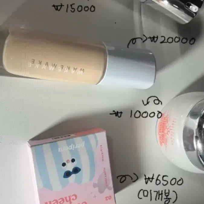 Sell cosmetics (Wake Makeup Foundation, Label Young Tone-Up Cream ...