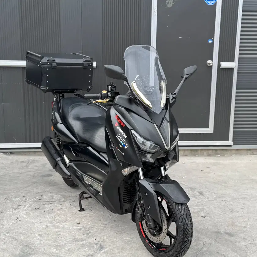 XMAX 300/19 80,000 km, top-of-the-line engine, sold at the lowest price ...
