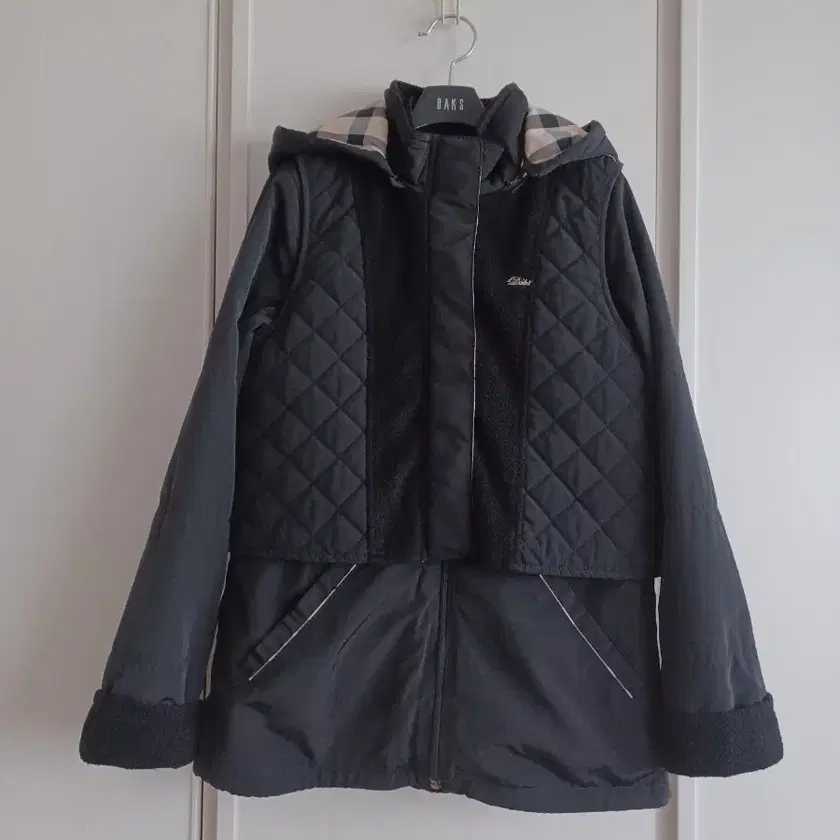 DAKS LITTLE | 닥스키즈 DakS kids' down jacket on Bunjang Global Site.