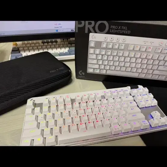 LOGITECH | 로지텍 Logitech GPRO X TKL Gaming Keyboard on Bunjang Global Site.