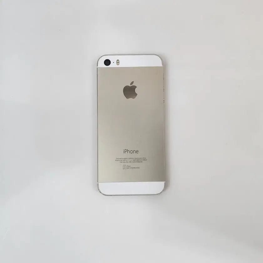 APPLE | 애플 아이폰 5S 골드색상 32GB #아이폰,#아이폰5S,#a1530 on Bunjang Global Site.