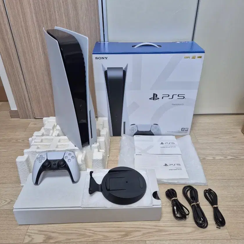 PLAY STATION | 플레이스테이션 Clean PS5 1018A + sealed game CD for sale #플스5 ...