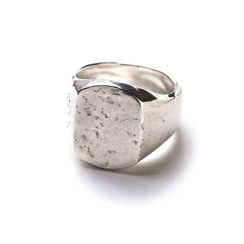 Old Joe Silver Hammer Ring No. 21 on Bunjang Global Site.