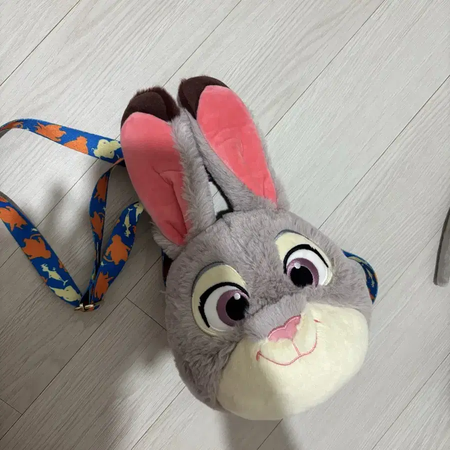 Shanghai Disneyland Zootopia (Nick, Judy) Hat Set on Bunjang Shanghai Disneyland Zootopia (Nick, Judy) Hat Set on Bunjang