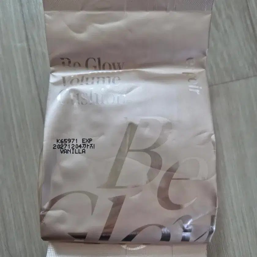 Espoir Biglow Volume Cushion Vanilla on Bunjang Global Site.