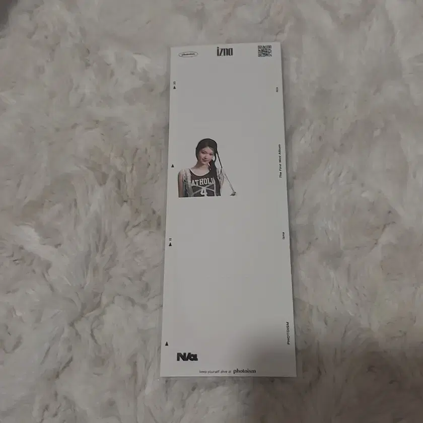 Yuna Yoon n/a popup store Four-shot photo photocard WTS on Bunjang ...