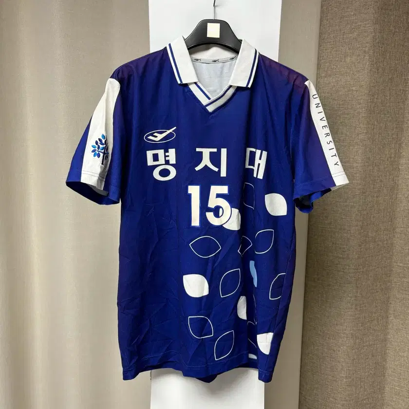 Myeongji University soccer club old uniform, approx. 105 on Bunjang ...