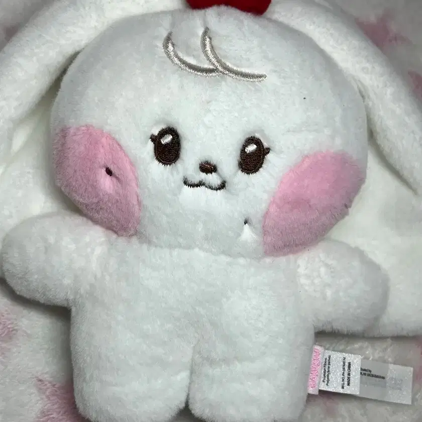 IVE | 아이브 Free shipping!! & Today only at this price!!! Selling Ive ...