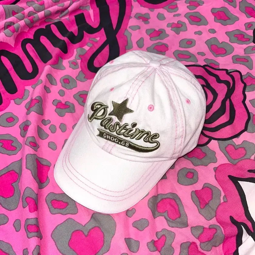[Sharing] Y2K Sporty White x Pink Stitched Pointed Ball Cap #y2k,#90s ...