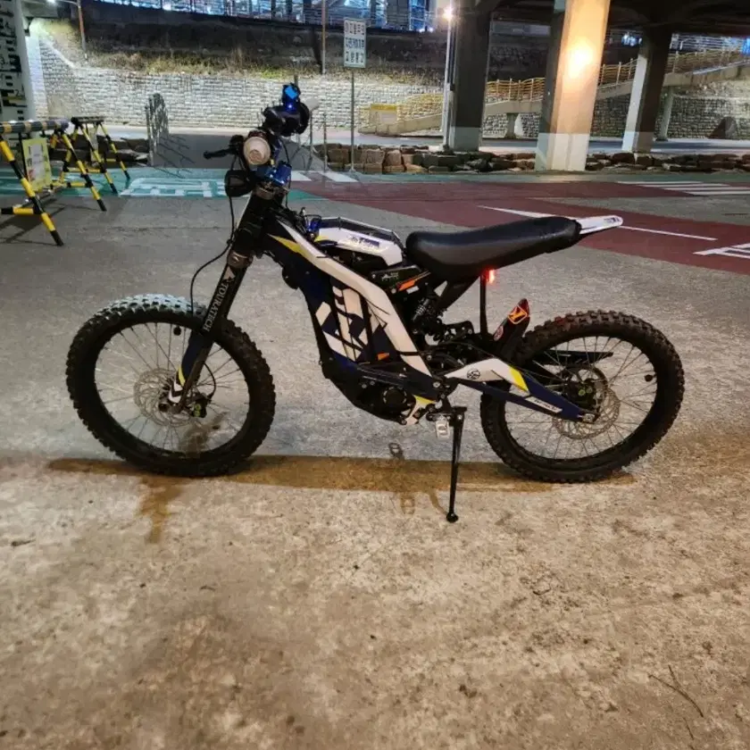 Busan Seron Light BX New-grade on Bunjang Global Site.