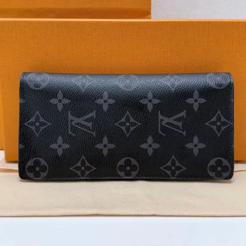 LOUIS VUITTON | 루이비통 (Internal chip) Louis Vuitton Eclipse Bracelet ...