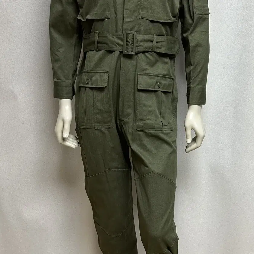 Marine Corps old-style L.V.T maintenance uniform overalls battle ...