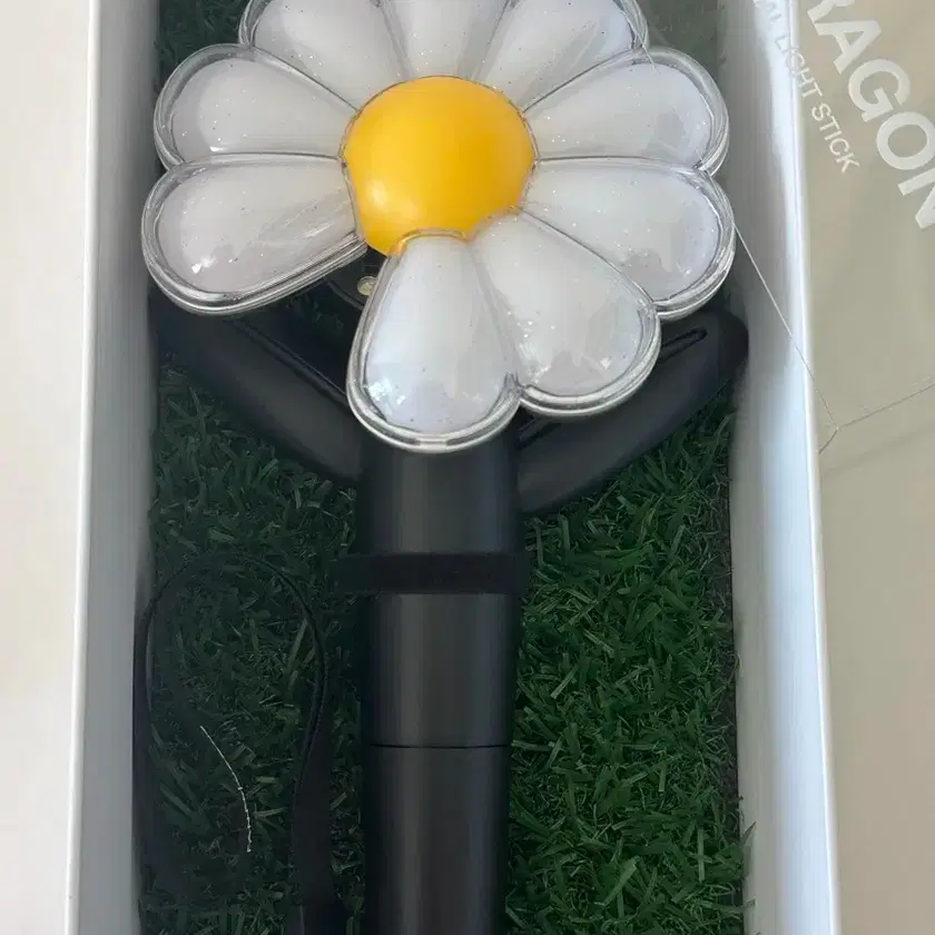 G-Dragon lightstick G-D on Bunjang Global Site.