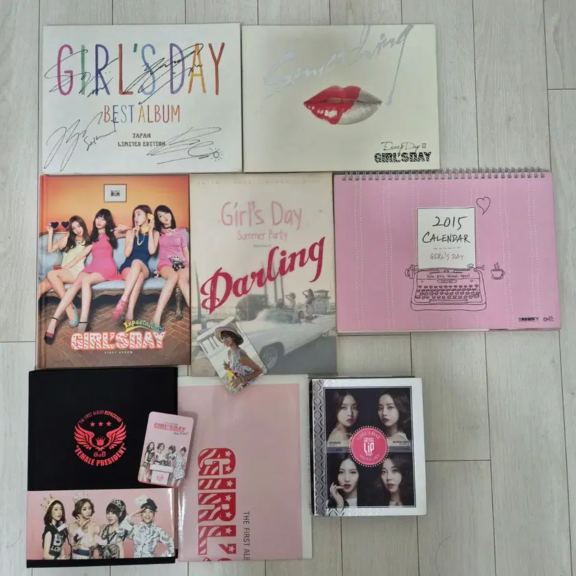 Girls' Day album (including signature album ) + poster #걸스데이,#혜리,#선의의경쟁 ...