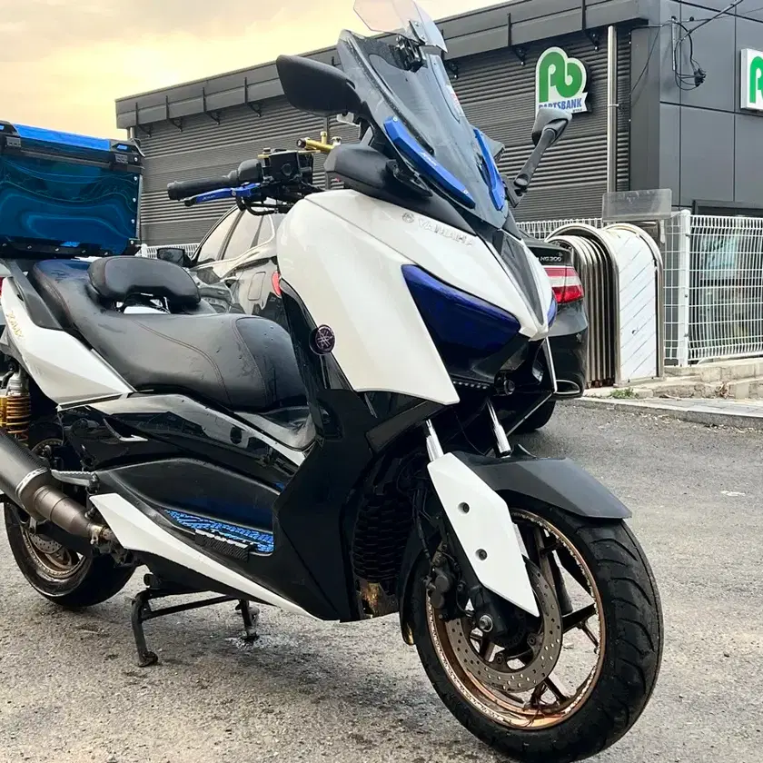 YAMAHA | 야마하 Yamaha Xmax300 2021 model 80,000 km on the odometer Full tuning with modified ...