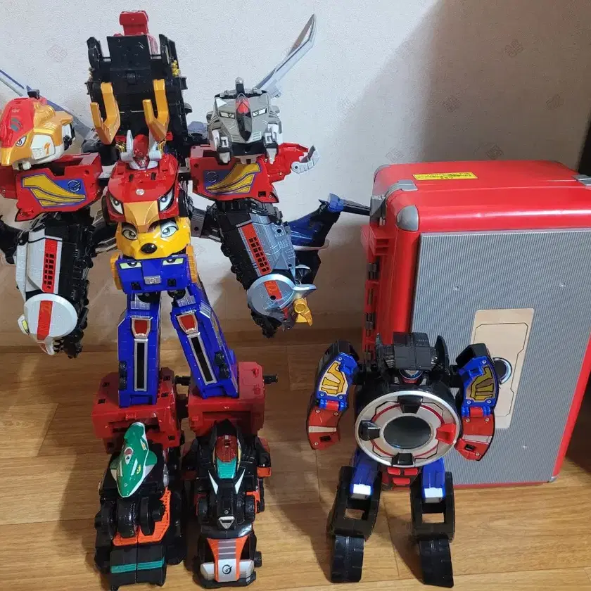 Power Rangers Engine Force (Yakujin Sentai) Engine King G12 Gorolling ...